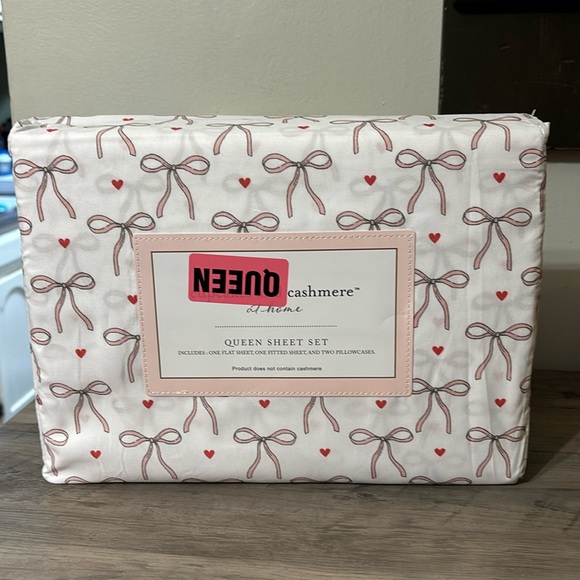 cupcakes & cashmere | Bedding | Nwt Cupcakes Cashmere At Home Pink Bows ...